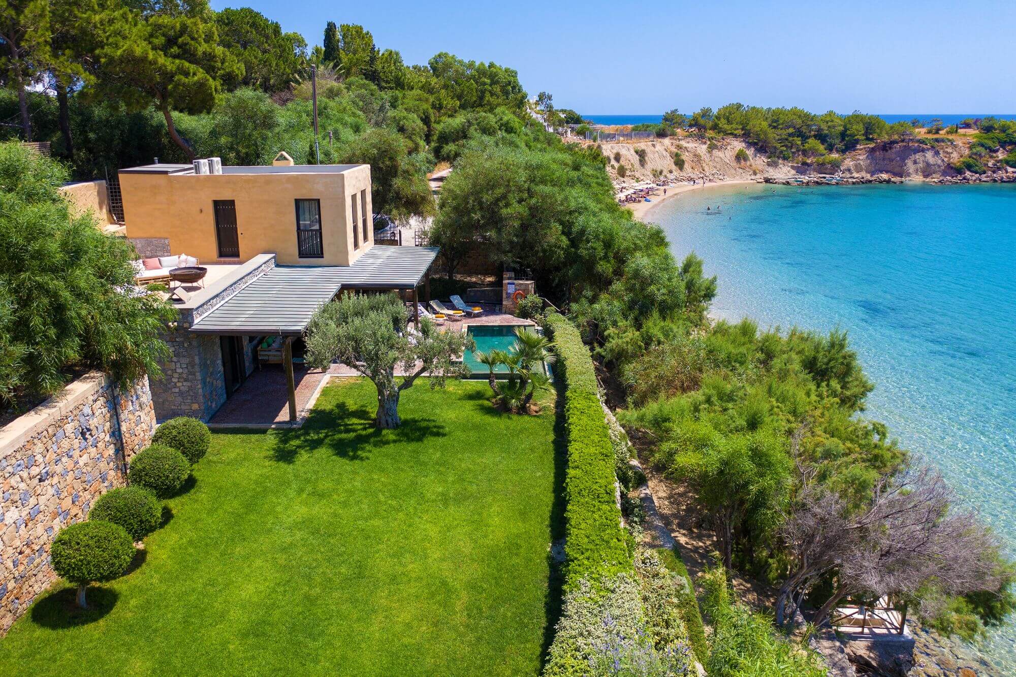 Luxury Villa on Rhodes with private pool directly on the sea ...